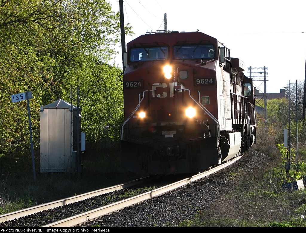 CP 9624 at Cobourg.